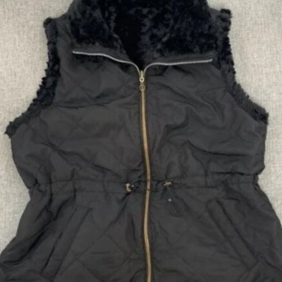 Tops | Casual Identity Faux Fur Quilted Reversible Zip Front Vest ...